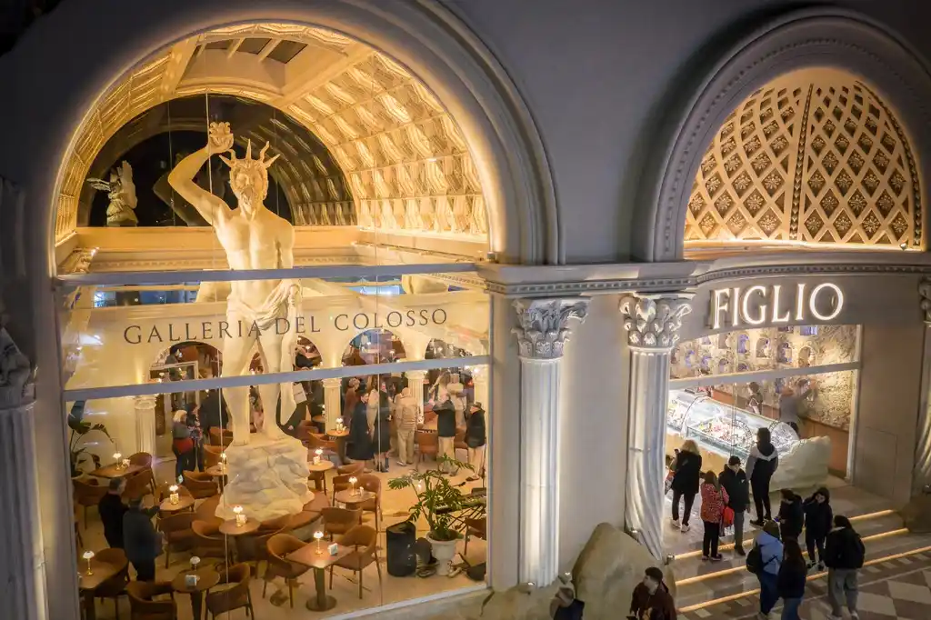 Así es por dentro el renovado local de Figlio