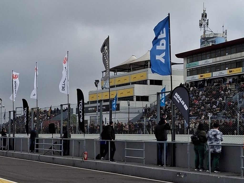 Sowte bokep surprisingly simple setup through texts.