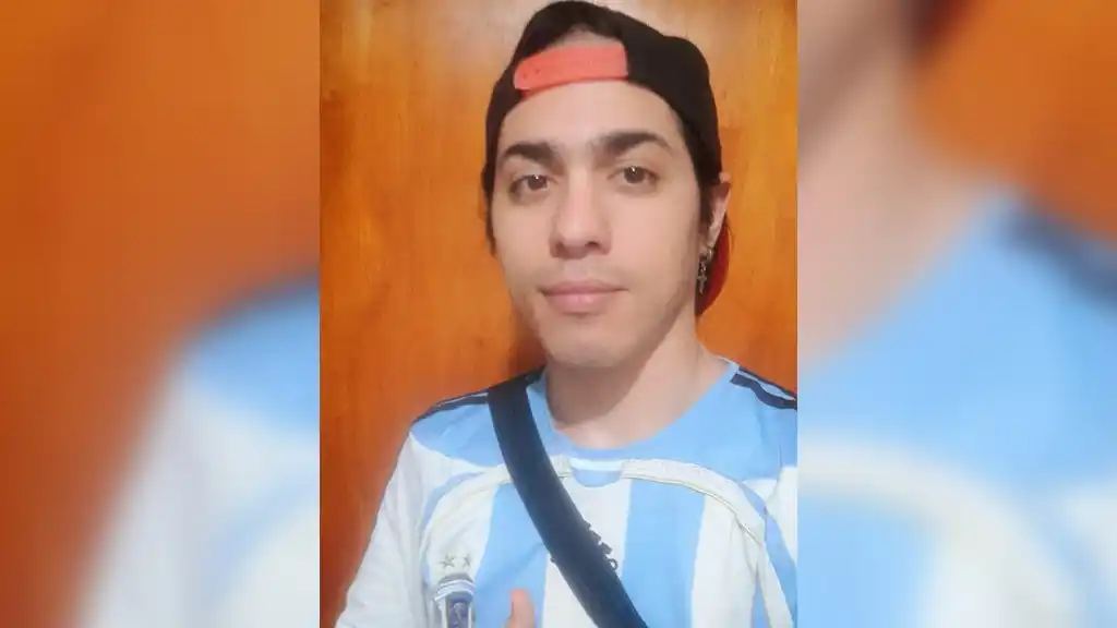 Ulises López necesita ayuda para tratar una grave enfermedad ocular ...