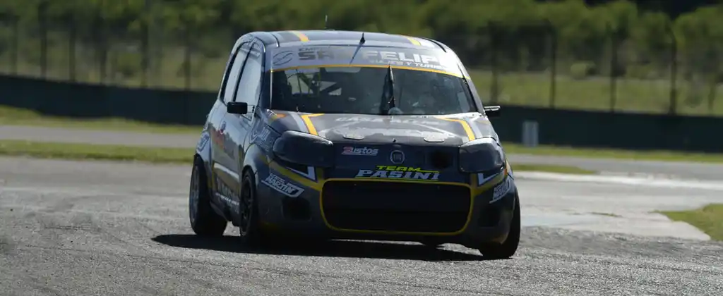Martín y Evans Weiss largarán adelante en la Clase 2 del Turismo Pista ...