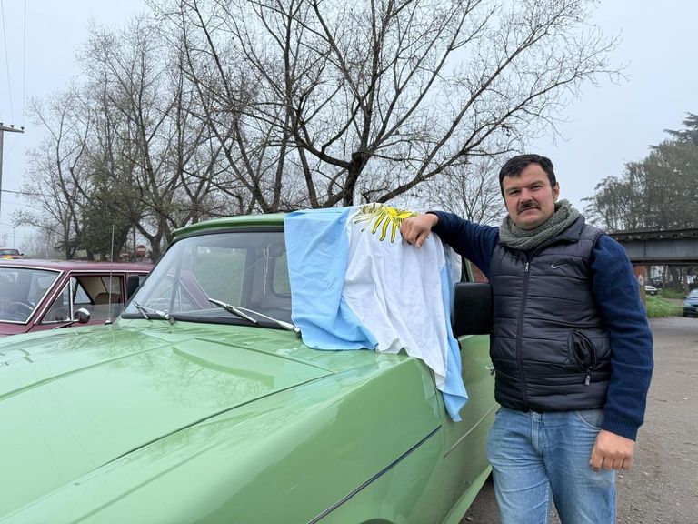 Una emotiva historia del 25 de Mayo en Tandil: Tito, el Rastrojero y ...