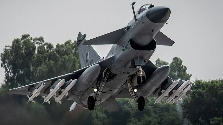 J-10C y PL-15: la combinación "made in China" que le propinó un severo correctivo a la Fuerza ...