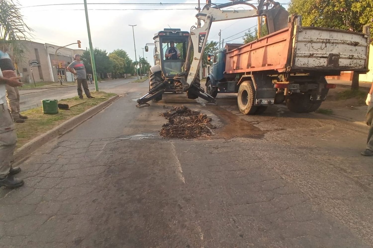 Realizan cortes de calles por mantenimiento vial: dónde estarán ...