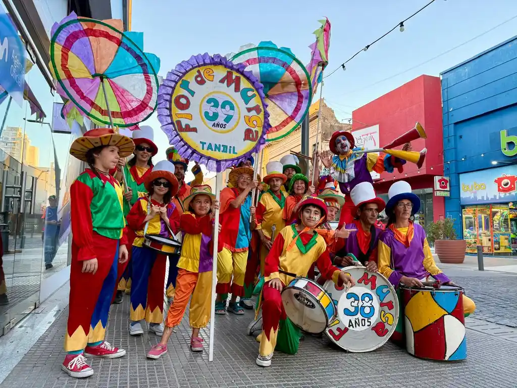 Llamada del 1 de enero: Flor de Murga y el Rejunte de Tambores ...