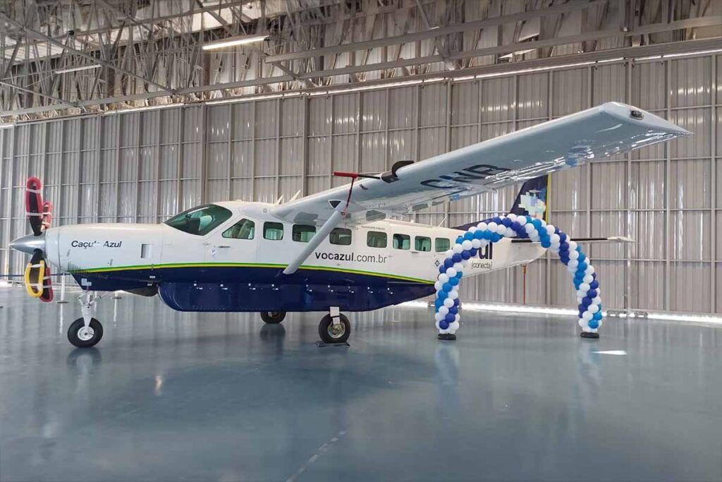 Azul Conecta inaugura un nuevo hangar tres veces más grande que el ...