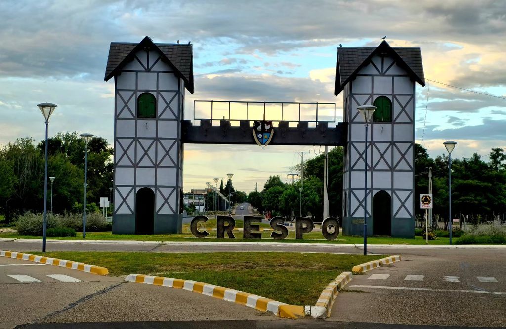 El centro de Crespo se llena de magia navideña con la Feria Navideña ...