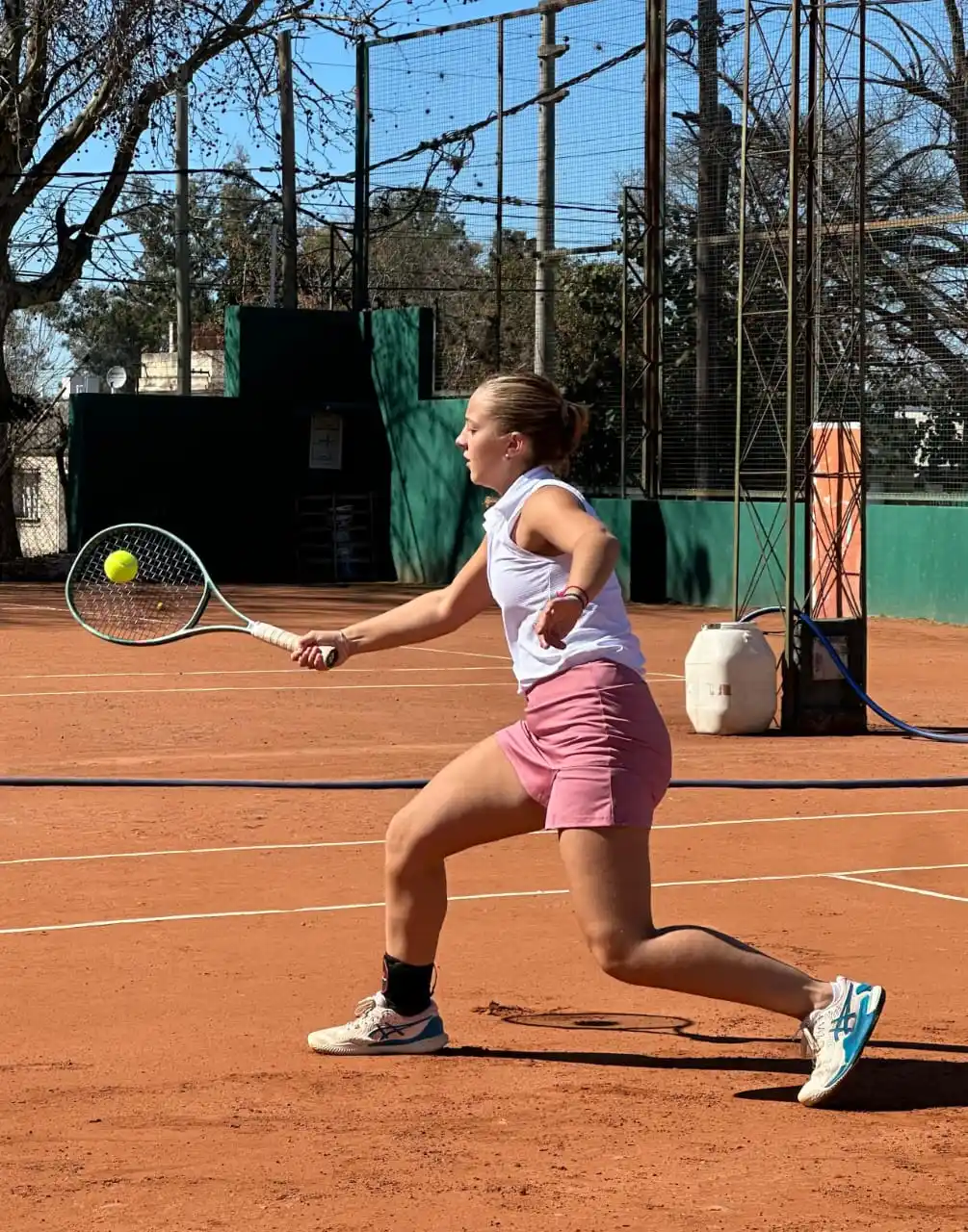 Tenis: Josefina López convocada por River para el Interclubes AAT
