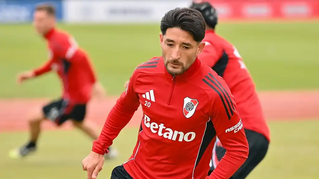 Milton Casco fue presentado como nuevo refuerzo de Atlético Nacional