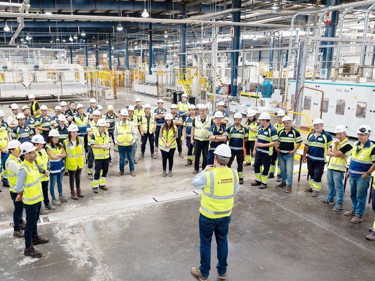 En Concordia: EGGER invirtió USD 20 millones para ampliar su capacidad productiva de molduras ...