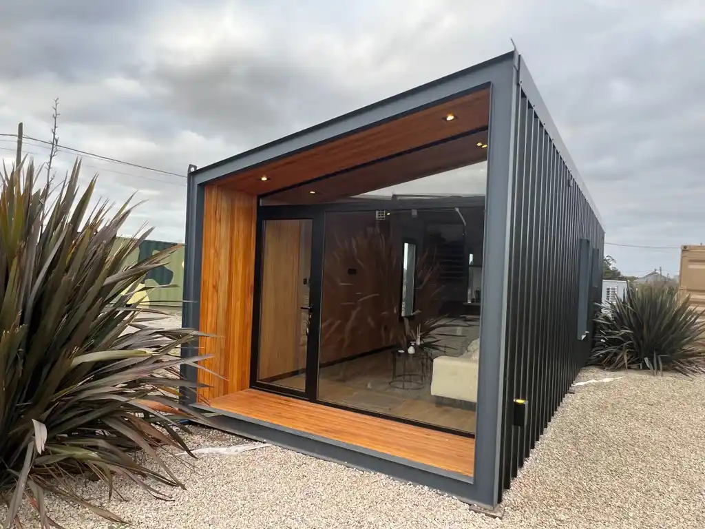 Boxer, la empresa tandilense que transforma contenedores en hogares