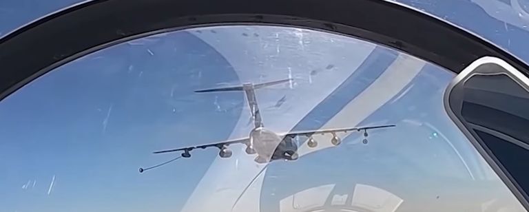 China officially unveils YU-20, the tanker aircraft derived from the Y ...