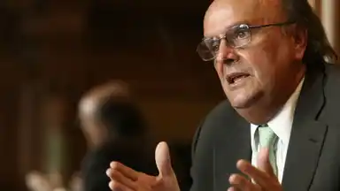 De Mendiguren: "El plan del Gobierno es el de Cavallo y Martínez de Hoz ...