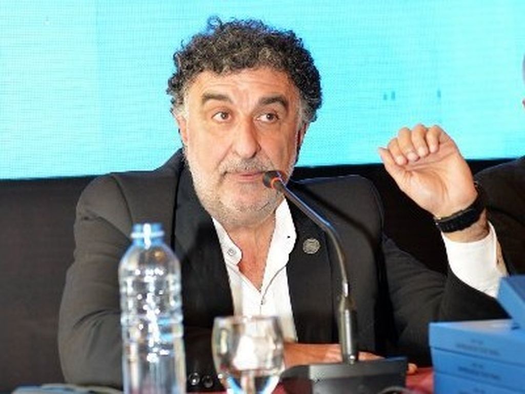 "Lo Pendiente", la novela de Elías El Hage que mezcla ficción y ...